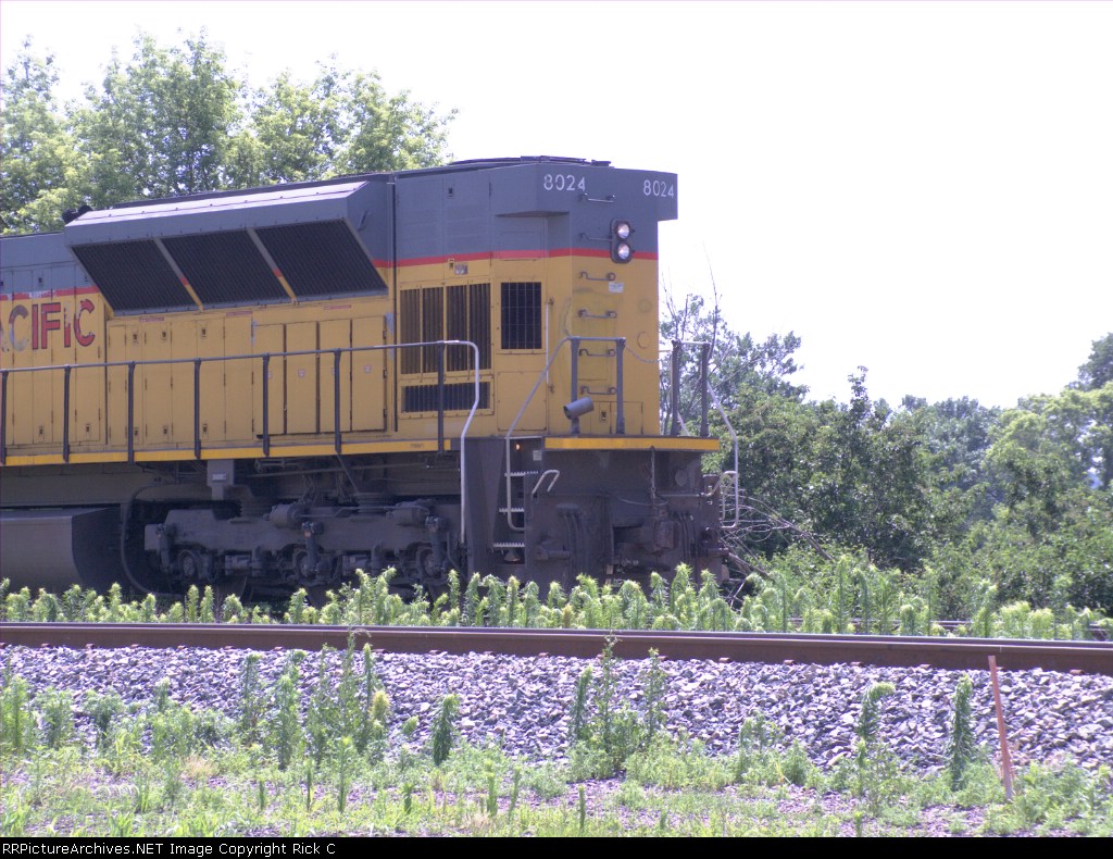 UP 8024 Behind